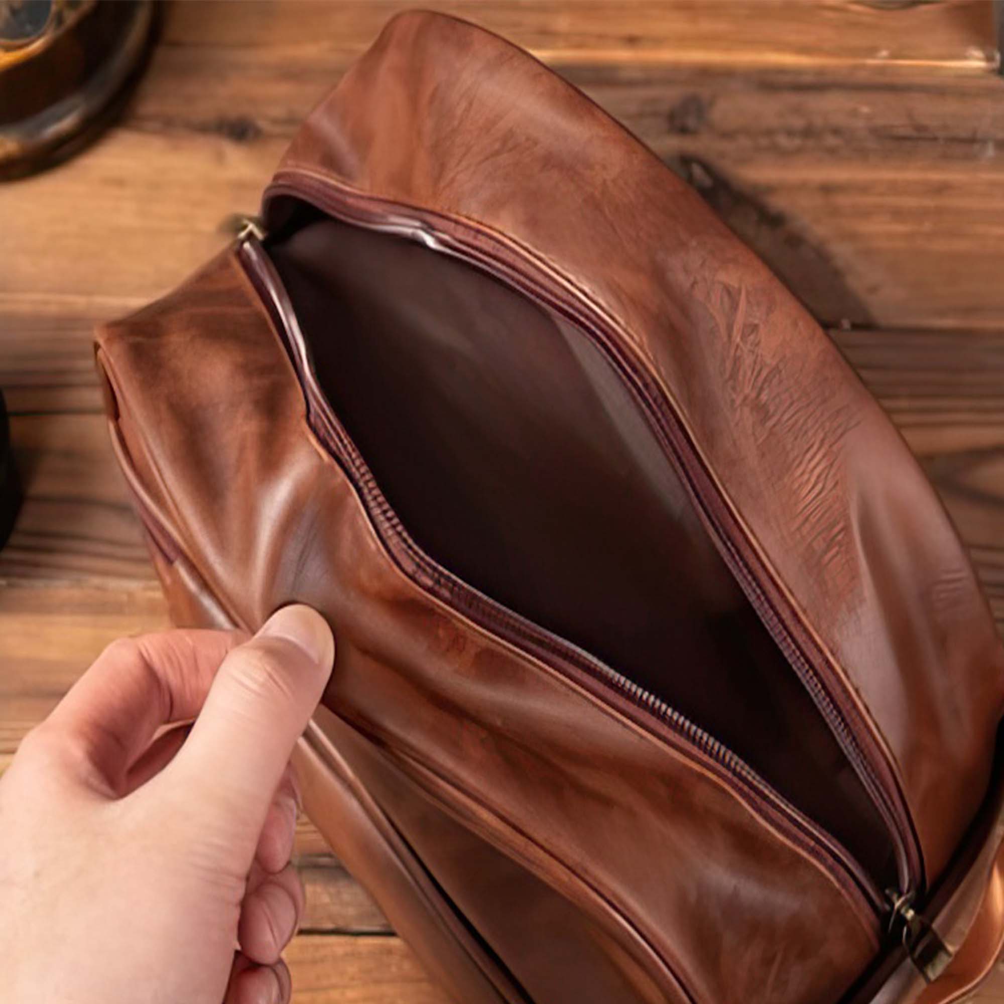 Washington Commanders Men’s Leather Toiletry Bag, Engraved Leather Dopp ...